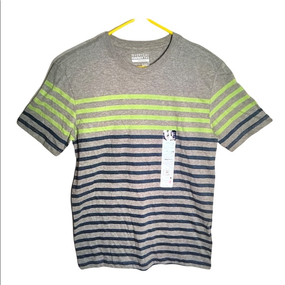 Basic Editions | Shirts | Nwt Basic Editions The Everyday Perfect Fit T ...